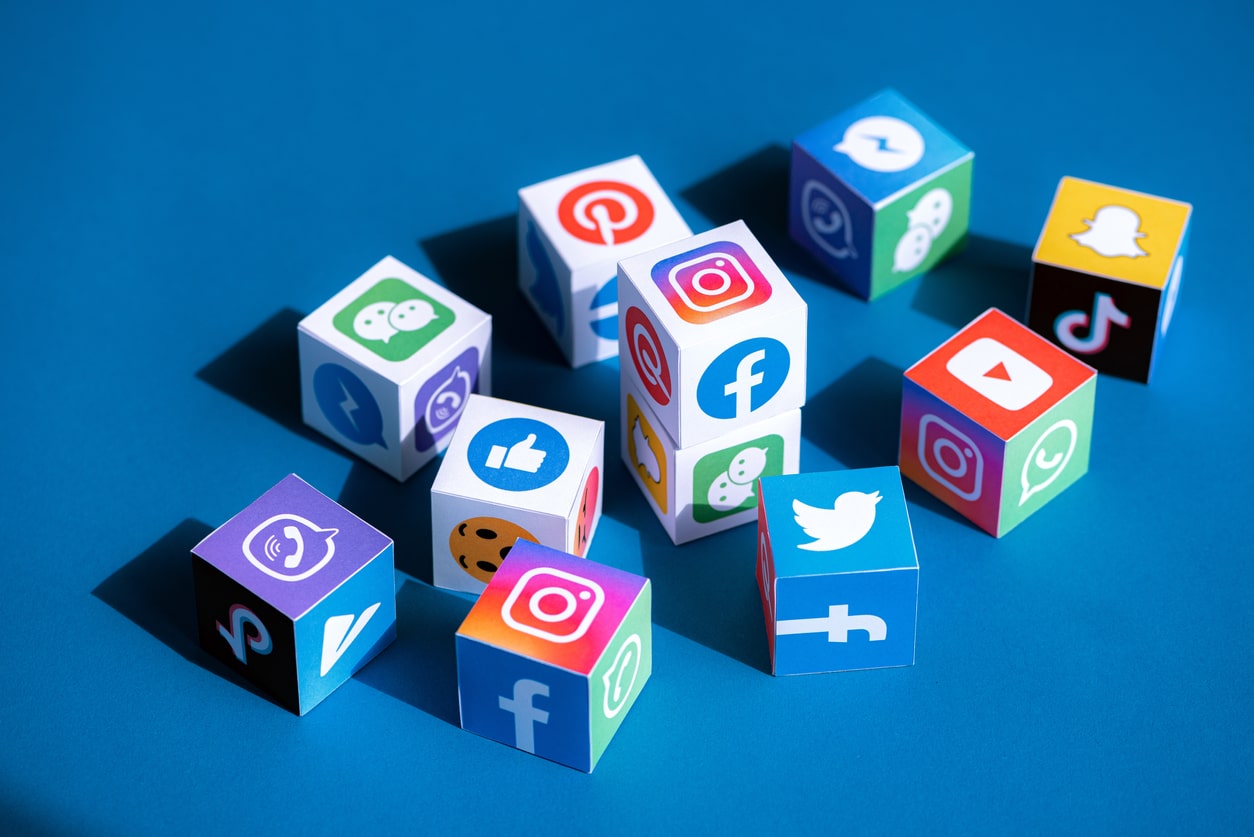 7 “Must-Dos” to Cut Back on Social Media - Dock Line Magazine
